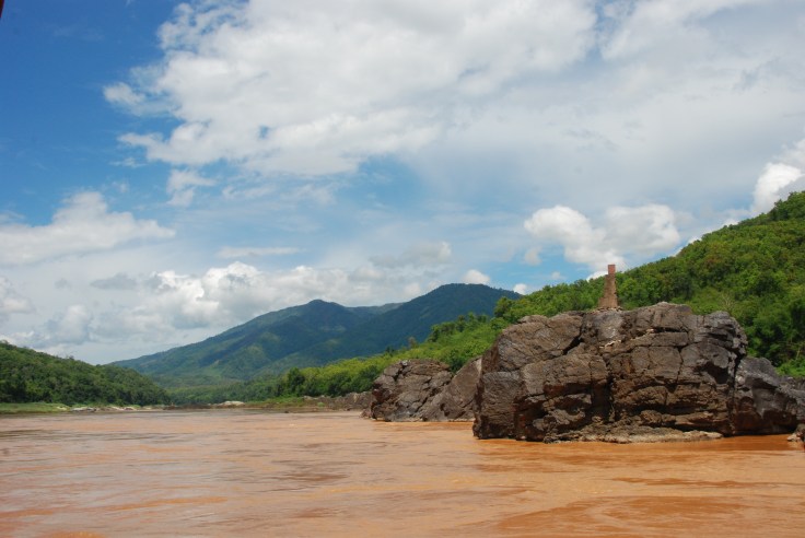 Mekong River: A Journey of a Lifetime – Don't Panic! A Travel Guide